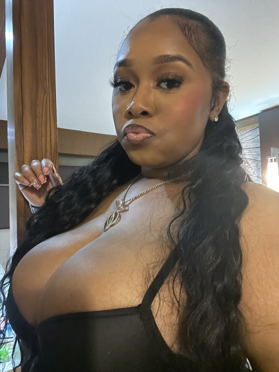 MILK MARIE🍫🥛 on Twitter: "big titties , big head too or whatever tf Nicki said"