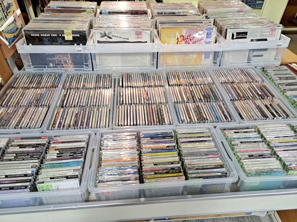 EBeanS(イービーンズ)公式 on Twitter: "📖古本まつり📖 9階杜のイベントホールで開催中😊 なかなか見つからない面白い本やレアな雑誌が大集合！ 古本、CD、レコードなど、充実 ...