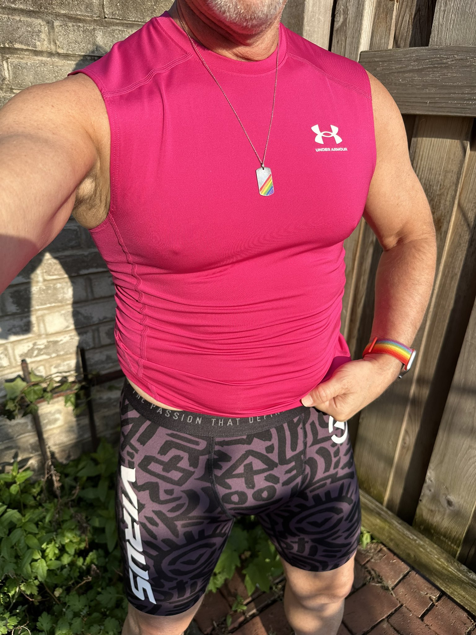 N2Briefs (6️⃣.8️⃣K) on Twitter: "Flashing the goods pre-workout! 🏳️‍🌈 # ...