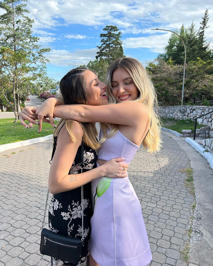 sofía on Twitter: "simplemente ellas."