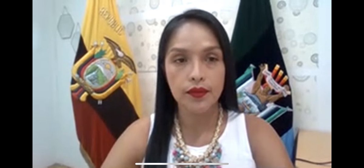 Educación Zona 5 on Twitter: "María Lainez, directora Distrital 24D01 Santa Elena de ...