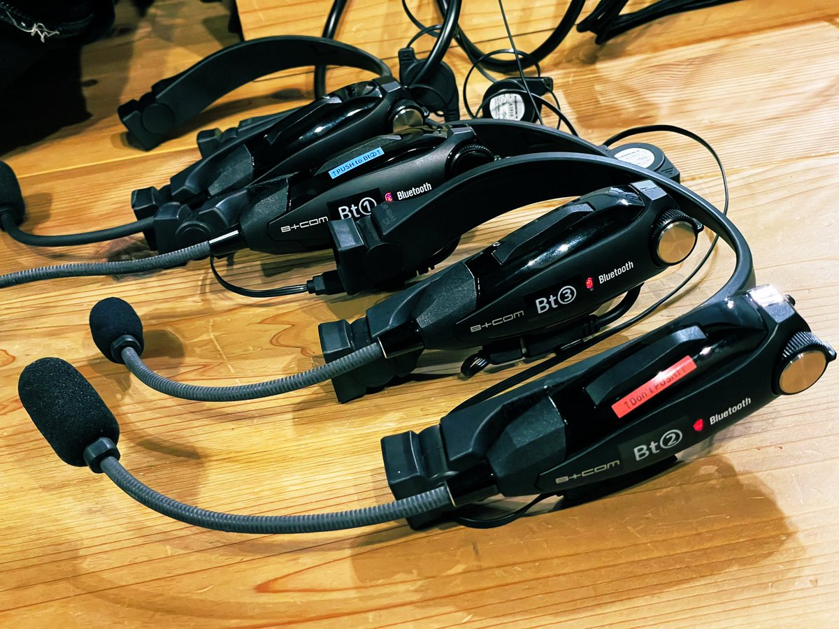 timecode-lab./タイムコード・ラボ on Twitter: "週末の撮影に向けて、各種バッテリーを充電中。"