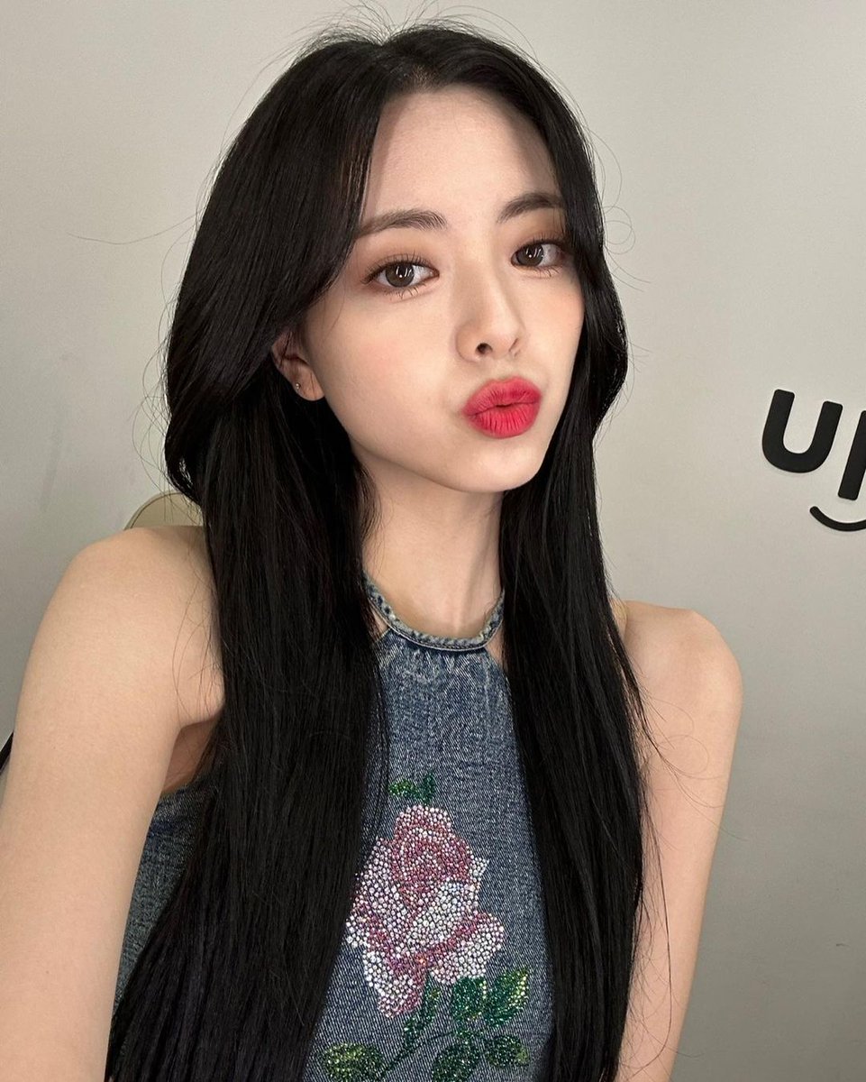 ITZY Philippines ≷🇵🇭 on Twitter: "(3/3) [IG] 20230512 @ITZYofficial #YUNA Instagram Update ...