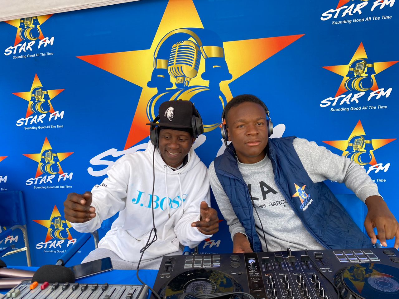 Star FM on Twitter: "Up-Next: #TXO is broadcasting #LIVE from Athlone Shopping Centre in ...
