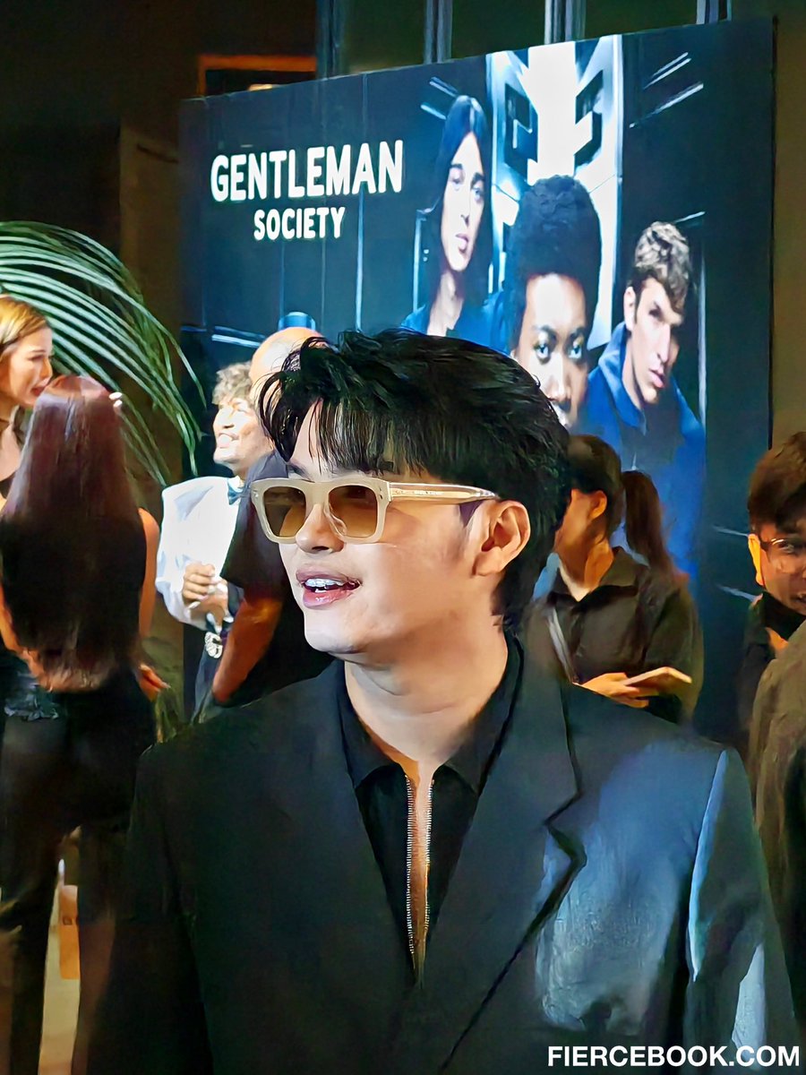 BonussasA🥰 on Twitter: "RT @fiercebook_bkk: นนท์ ธนนท์ ที่งานอีเว้นท์ GIVENCHY GENTLEMAN SOCIETY ...