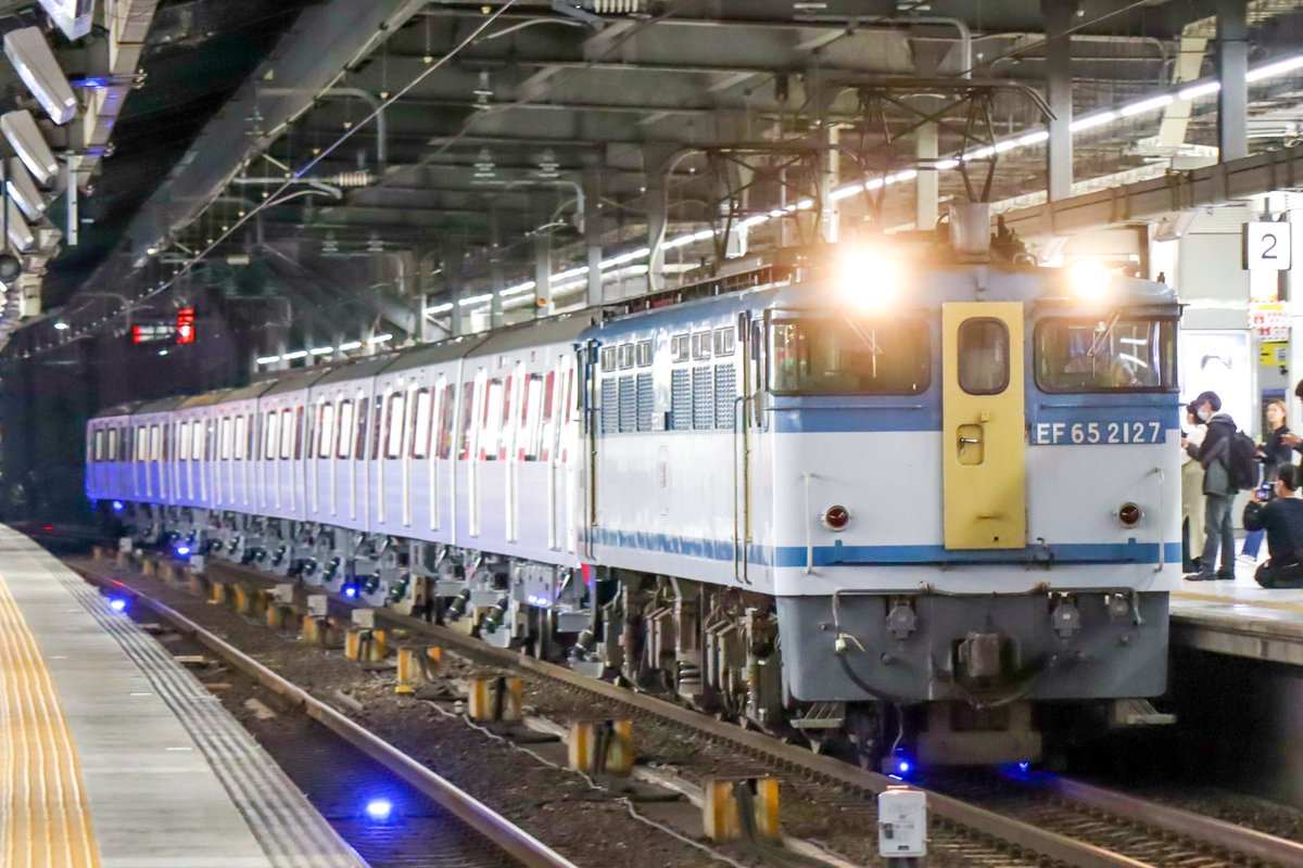 音猫 on Twitter: "5/12 9866レ EF65-2127+都営大江戸線12-600形 12-841F"
