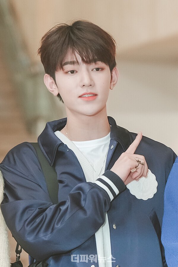 ᓀ_ᓂ anya on Twitter: "RT @ZHANGHAOGLOBAL: [INFO] 230513 - ZEROBASEONE Zhang Hao, Prince Visuals ...