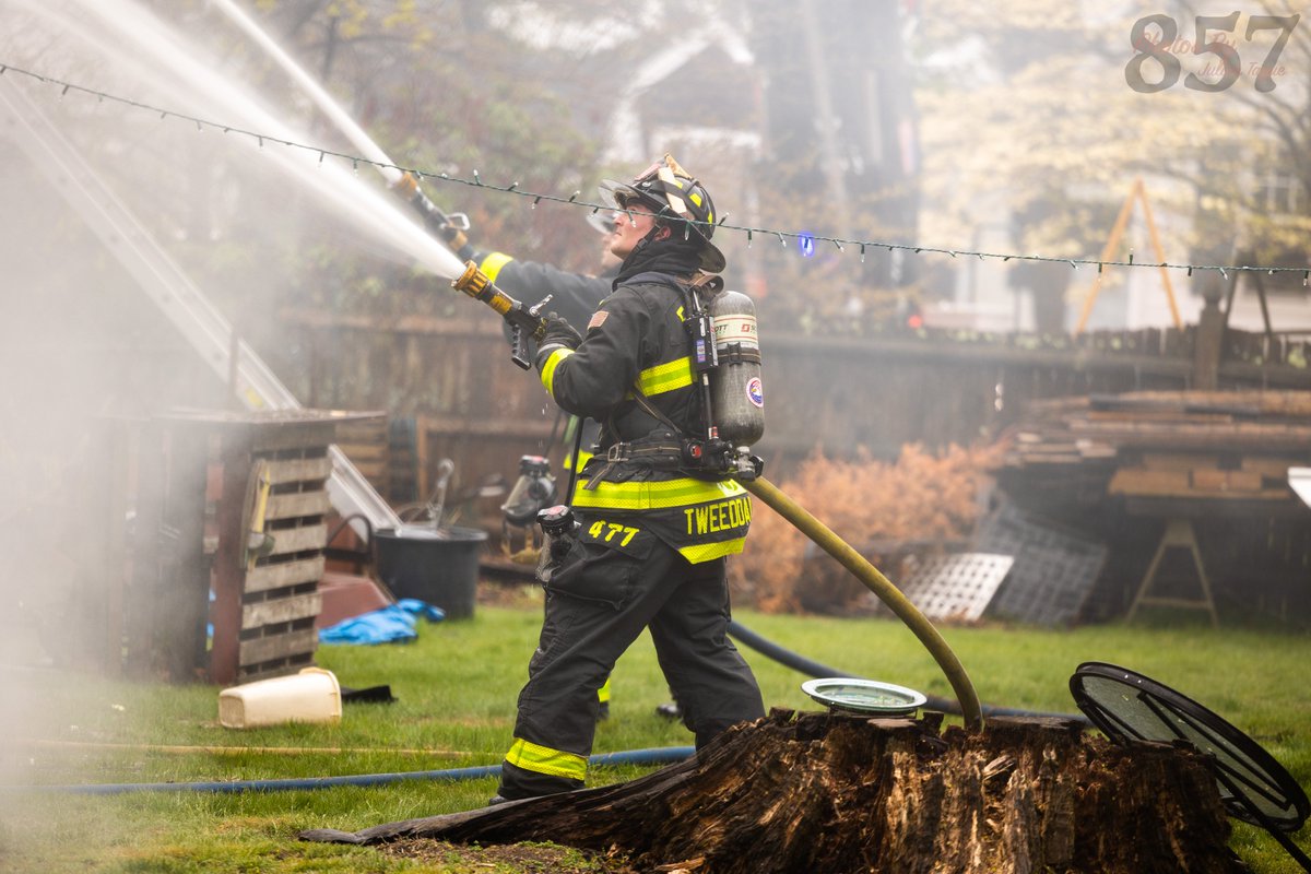 857 Fire Photography On Twitter Medford Firefighters With Mutual Aide