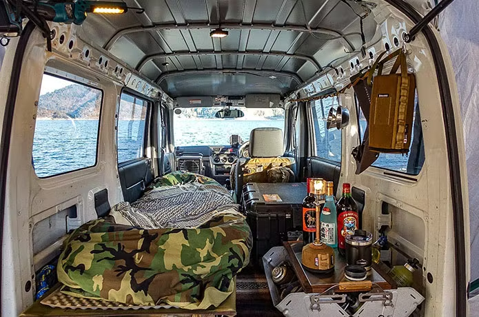 【公式】CAMP HACK/キャンプハック on Twitter: "たった10万円で購入した軽バンを 「キャンプ仕様」にカスタムする方法🚗🚗 https://camphack.nap ...