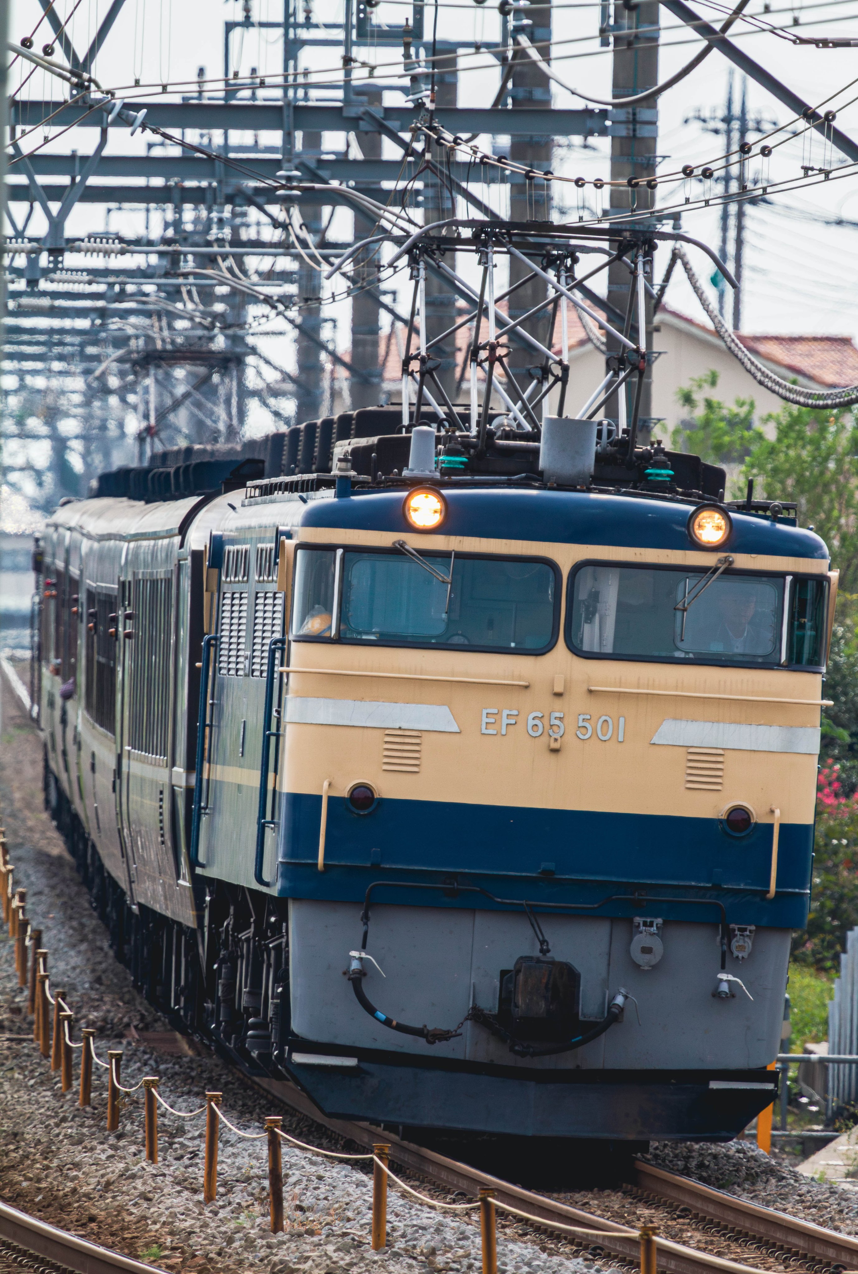 masterisland on Twitter: "2014/10/4 快速「EL＆SLみなかみ物語」号:日付ネタ花盛りな本日は皐月初日。 少し前のEF64 37およびPトップの花形運用、ばん ...