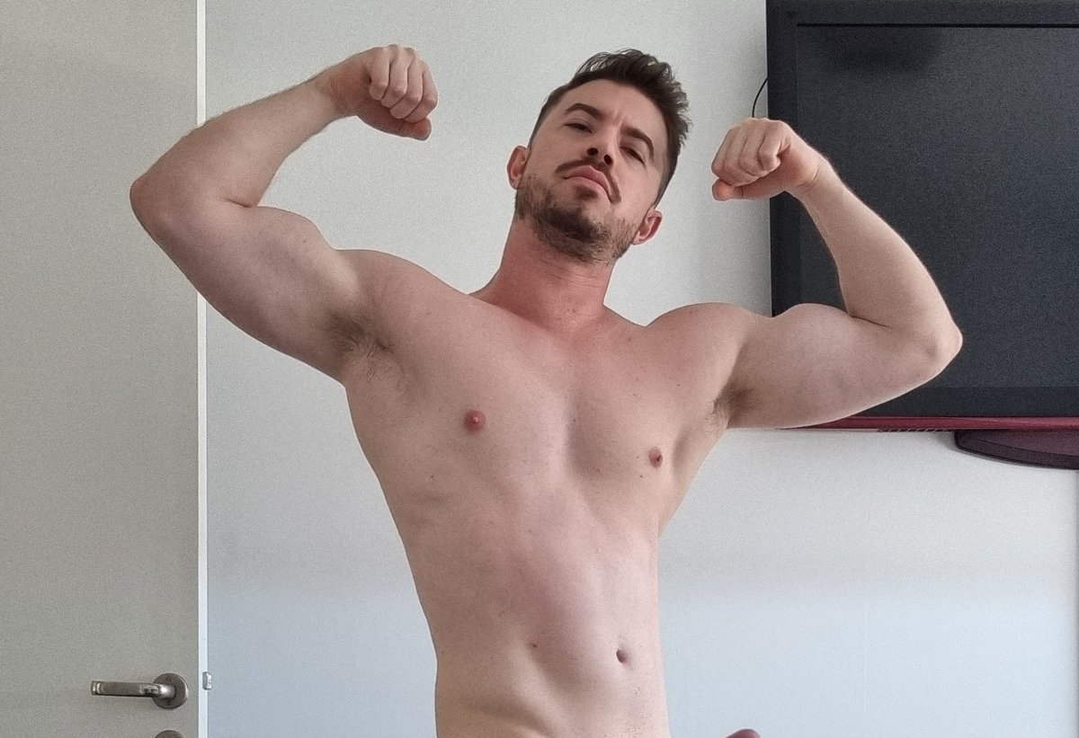 Marky Mark on Twitter: "Buen dia feriado 💤"