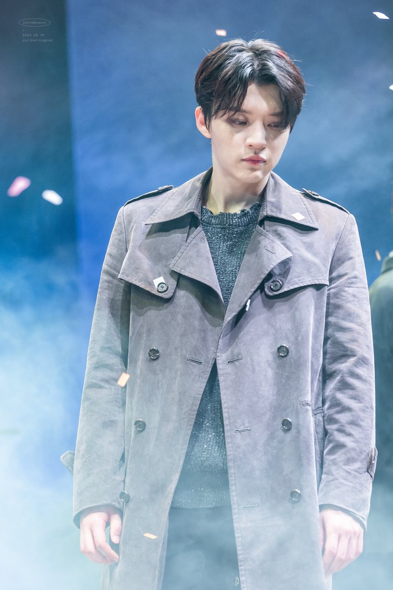 벤타 on Twitter: "230501 연극 나쁜자석 밤공 커튼콜 윤재호 (2) https://bit.ly/44i3BP9 https://bit.ly/3VnA56w ...