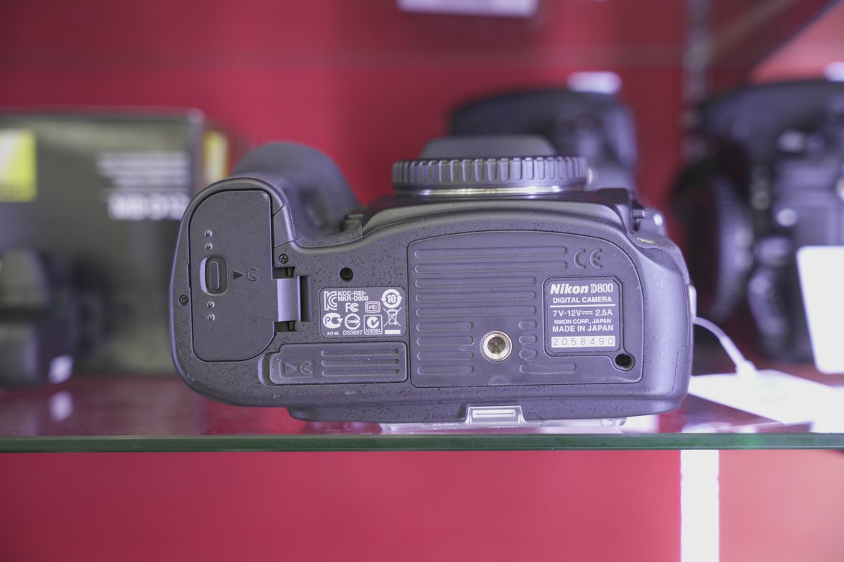 フジヤカメラ店 公式 on Twitter: "3630万画素の高画素センサーを搭載した「D800」は2012年3月発売。800→810→850と続く人気シリーズとなりました。6年後の2018 ...
