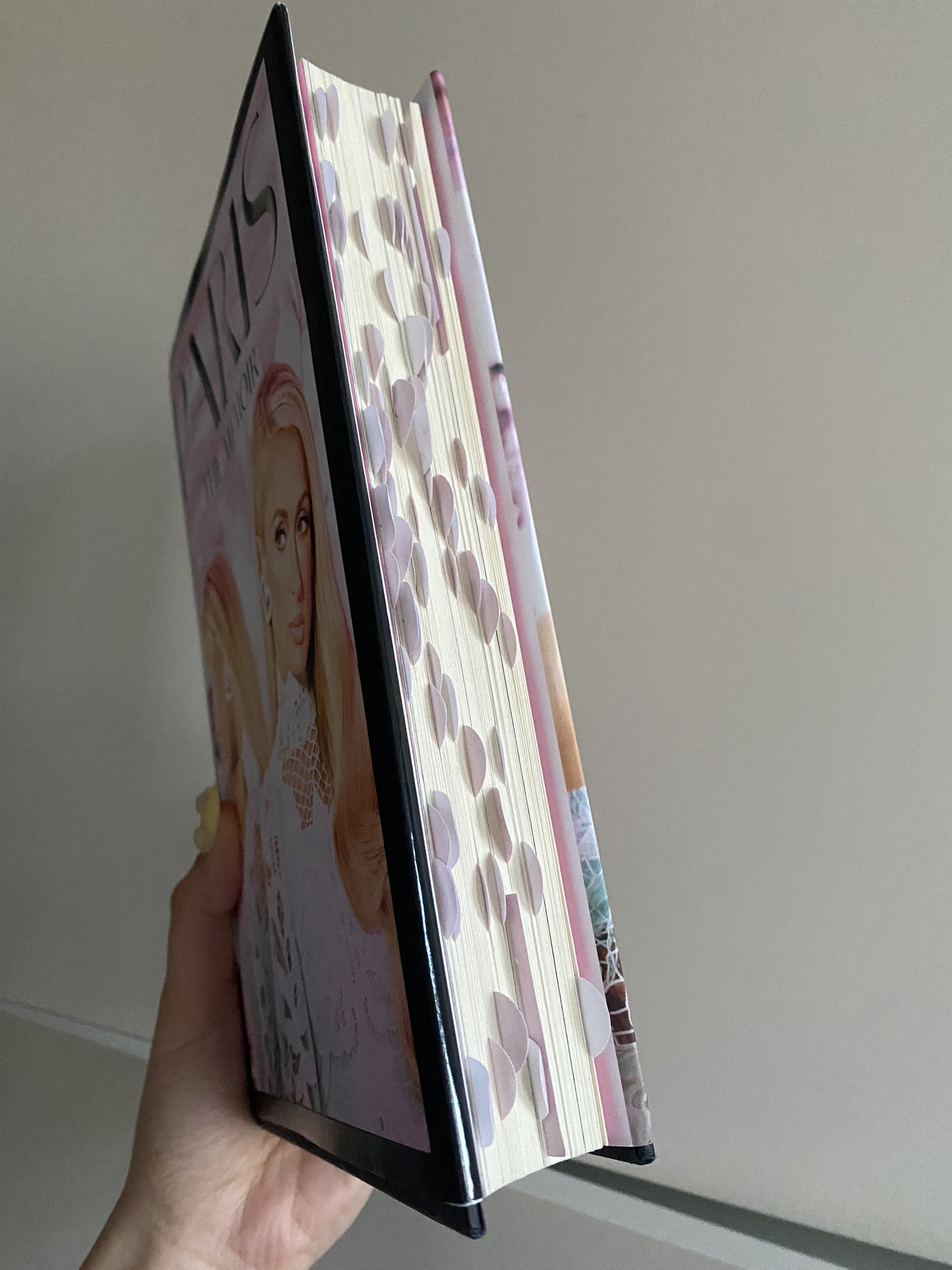 Ami ♡ booktwt ♡ (@readingxshit) / Twitter