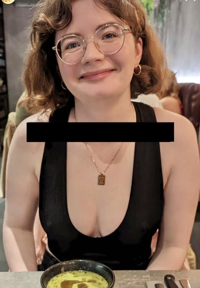 Totty Crushes on Twitter: "Wee Hannah’s nipples"