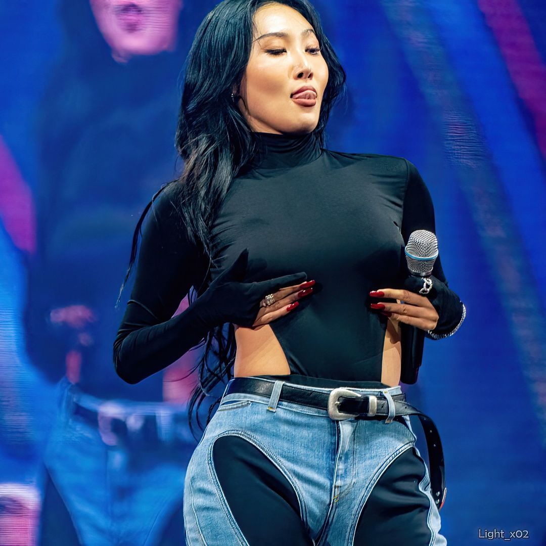 Astral Blast⁴ˣ⁴ 솔라 𝗠𝗔𝗧𝗔 𝗛𝗔𝗥𝗜 On Twitter Rt Hwasaglobal 📸 Lightx02s Instagram 🔗