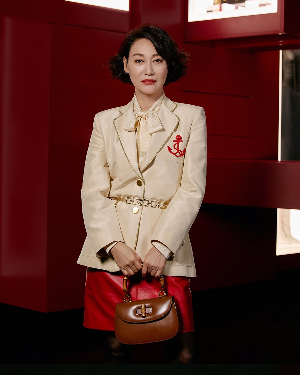 GUCCI JAPAN on Twitter: "グッチの過去、現在、未来と出会う #GucciCosmos 展にて。ゲストの #VandaMargraf、俳優のドアン・イーホン ...