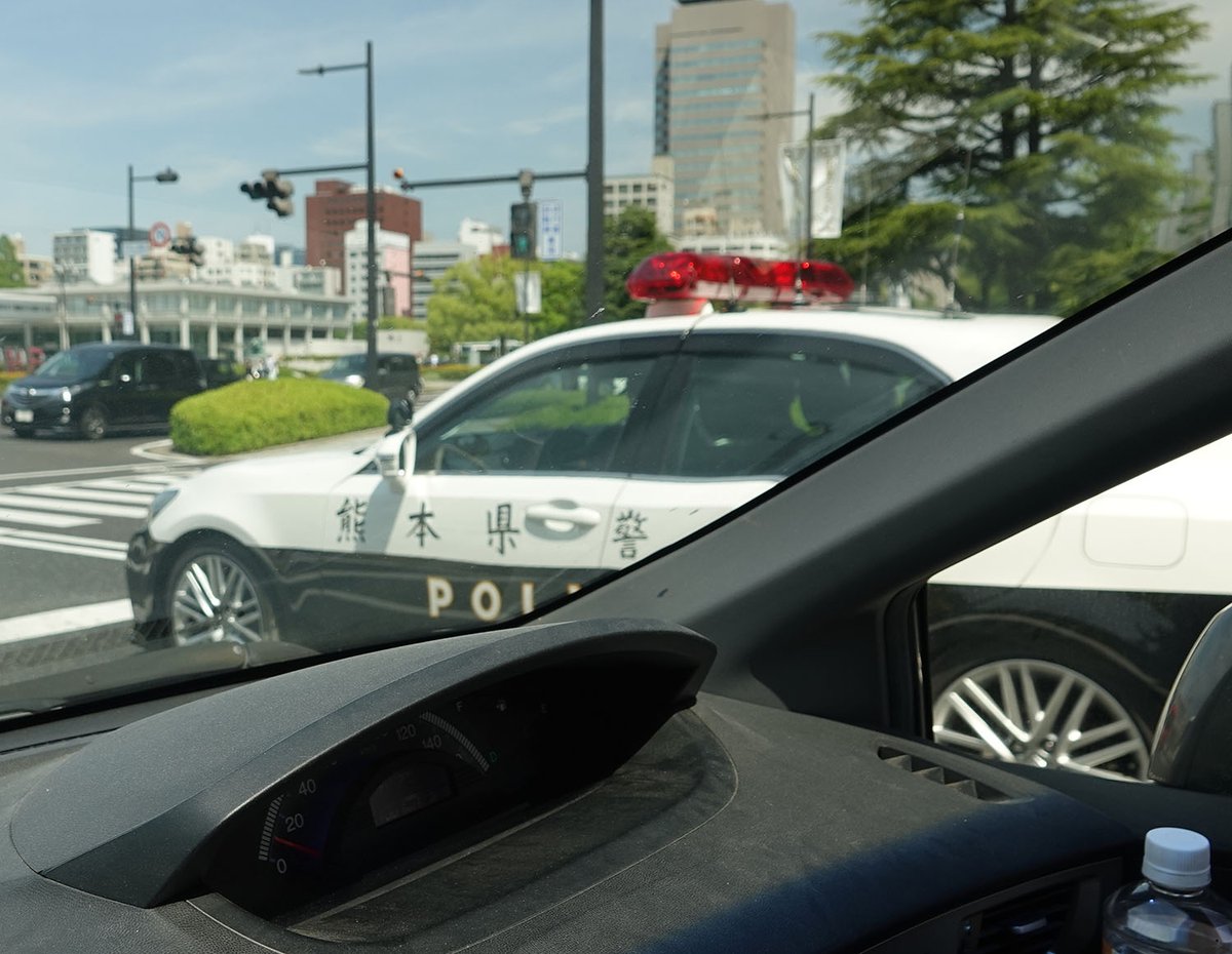 zozi009(studio sleipnir) on Twitter: "いやー、今日は警察屋さんがたっぷりおった。並んでるの全部パトカー。一枚目の写真、後ろに北海道、前二台が秋田、さらに ...