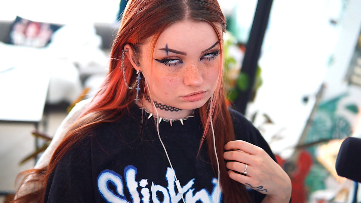 seb on Twitter: "live uwu :3 ^-^ hii https://twitch.tv/proxyfox"