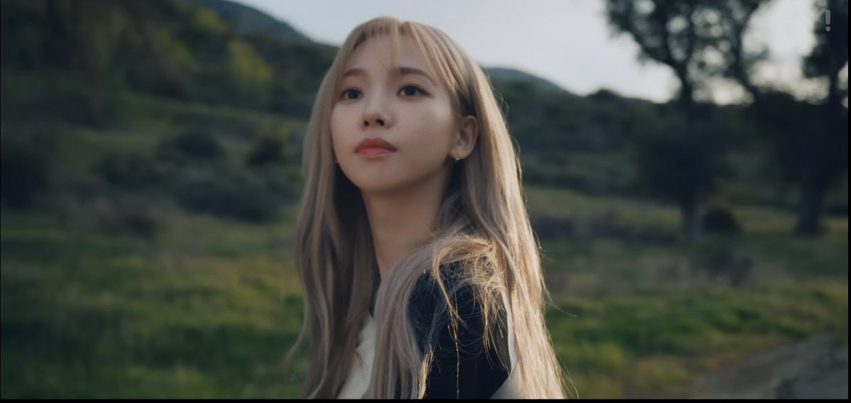 evi on Twitter: "พี่น่าสวยมากแก ไม่เหมือนดูเอ็มวี เหมือนดูหนังเรื่องหนึ่งอยู่ ชอบมาก"