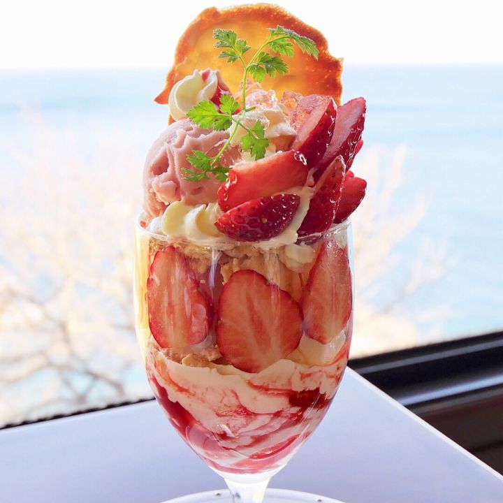RETRIP＜グルメ＞ on Twitter: "今すぐ食べたい！「#いちごパフェ」で見つけた全国のいちごパフェ11選 https://rtrp.jp/articles/79853/"