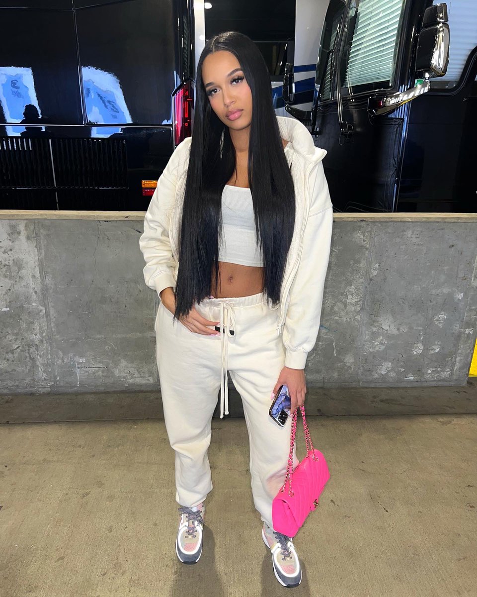 Brooklyn Nikole on Twitter: "Chill 💩"