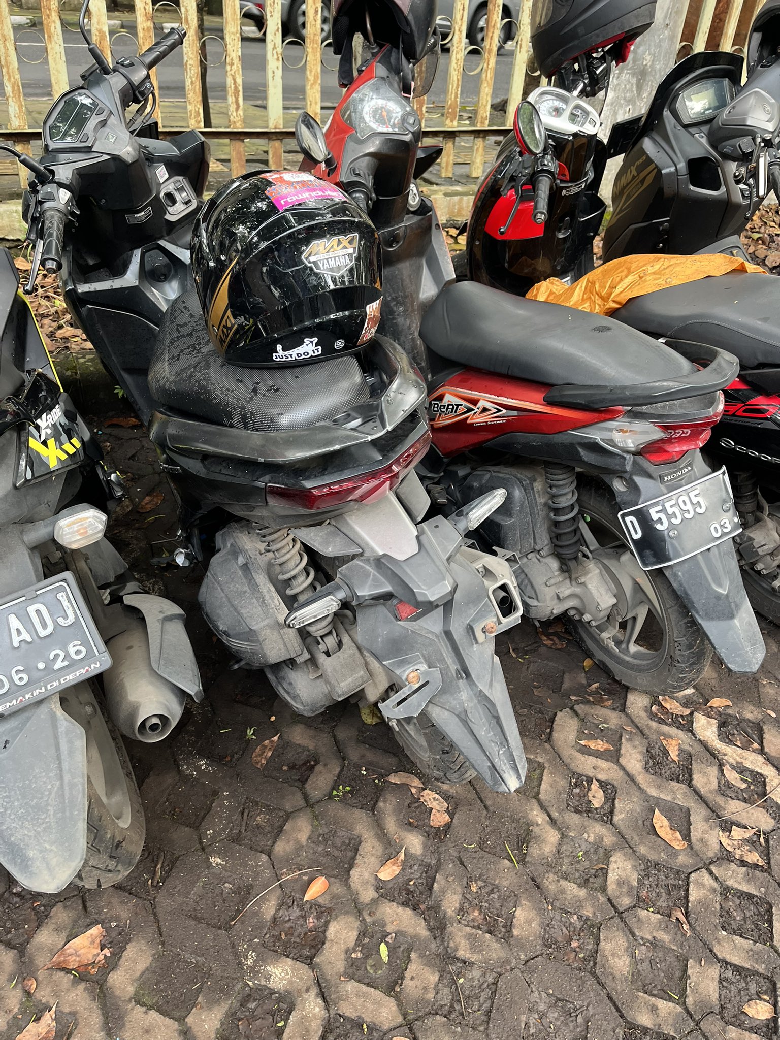 arufurito on Twitter: "kuucapkan kontol buat org yg nyenggol plat gua ampe patah trs platnya ...