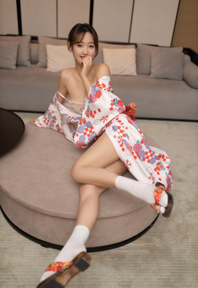 唐安琪angel_ on Twitter: "[XiuRen #秀人网] 2021.12.16 No.4349 #唐安琪 江浙沪旅拍 [88P]"