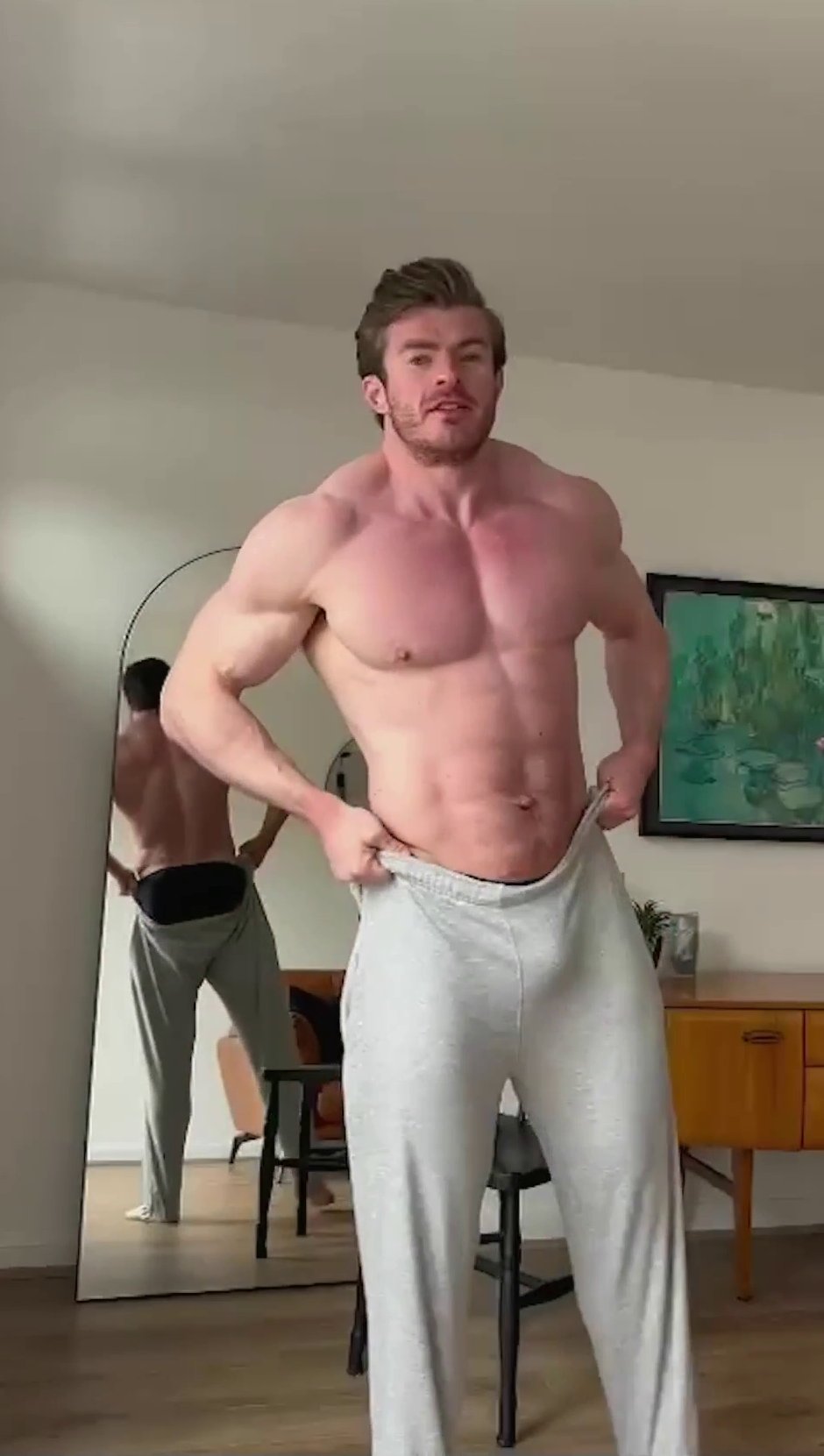 Bodybuilder Muscle on Twitter: "Sam Milne knows exactly what he's doing https://t.co/R7VK8rwXOL ...