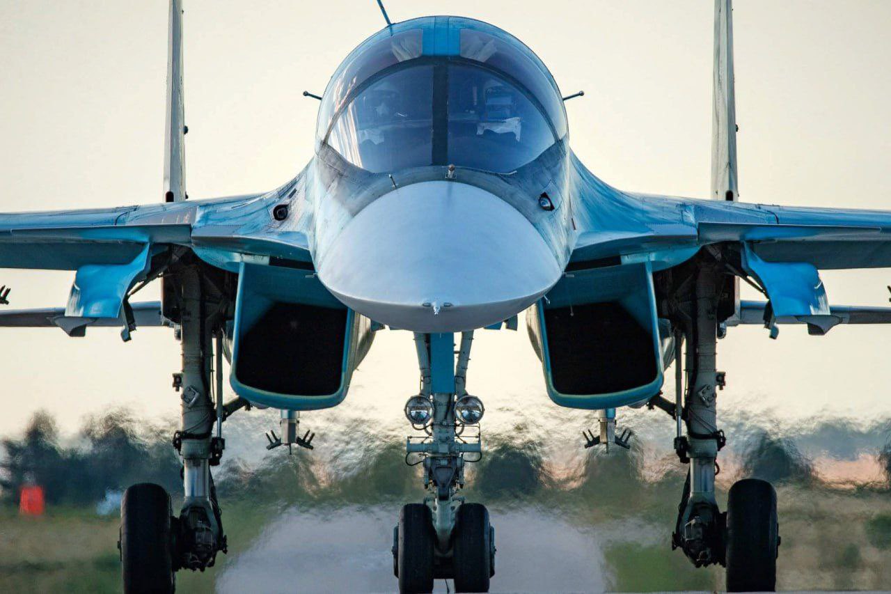 Zlatti71 on Twitter: "New Weapon! Russian FAB-250 bombs are now also equipped with planning and ...