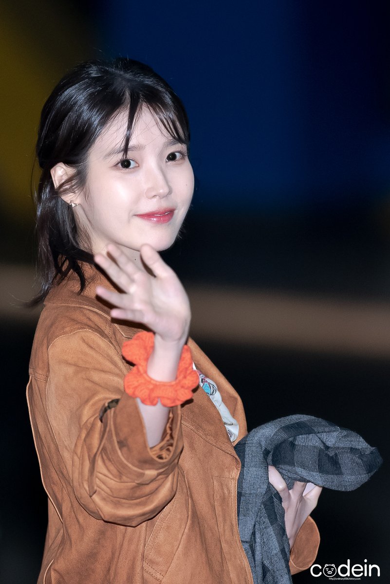 Codeine on Twitter: "230430 토요일 무대인사 https://ordinary0516.tistory.com/96"