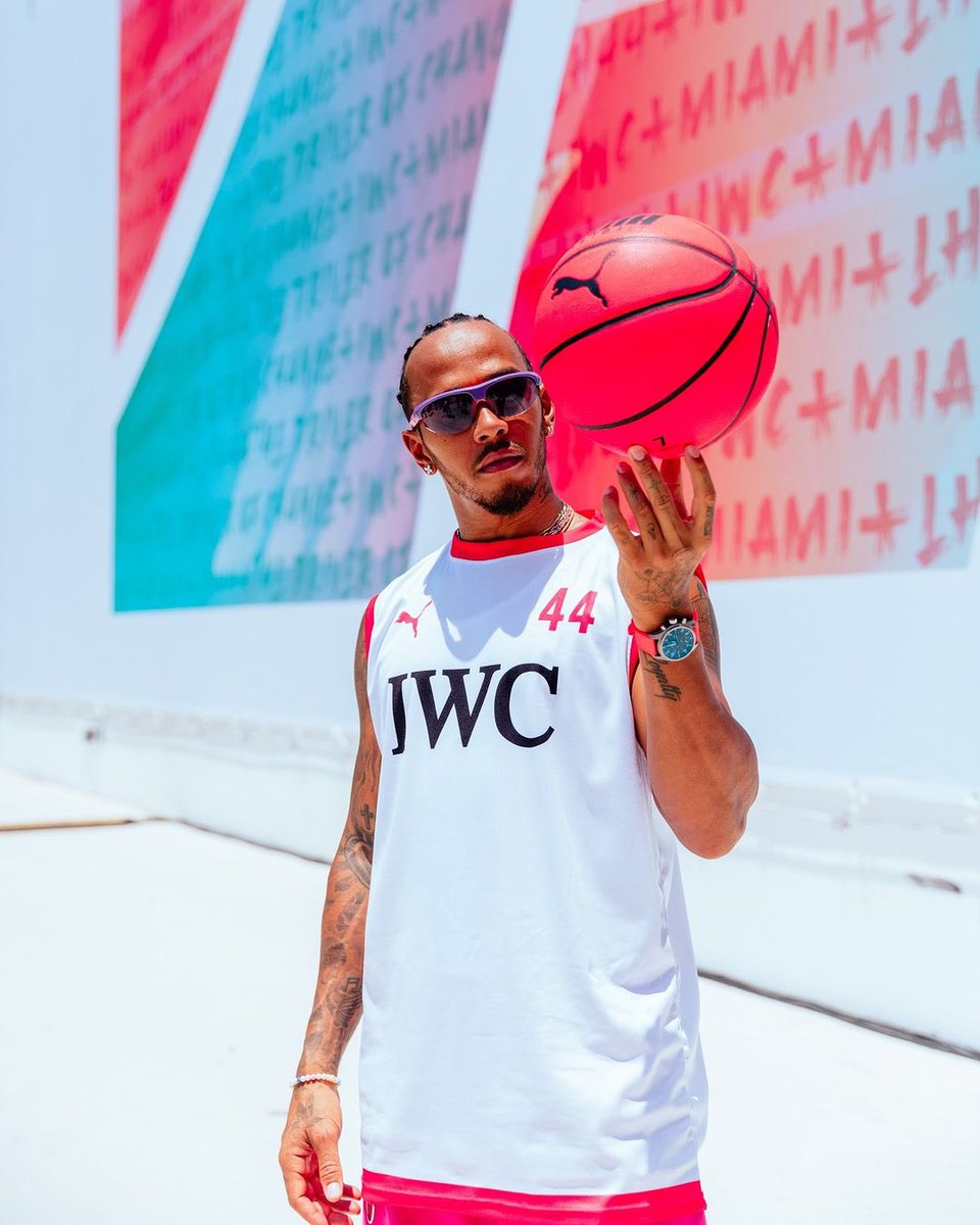 Sir Lewis Hamilton Updates on Twitter: Sir Lewis Hamilton Updates on Twitter: