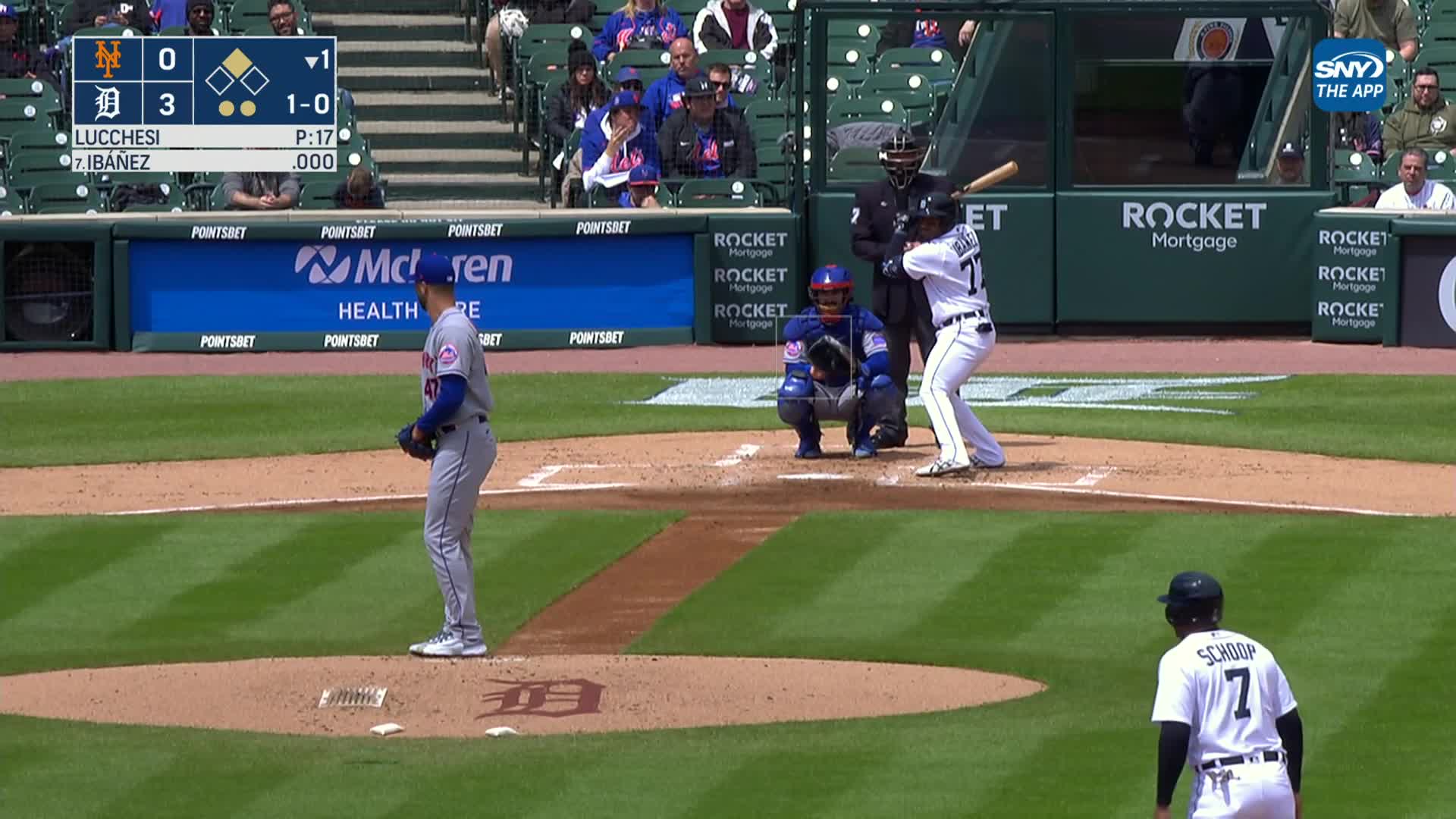 SNY on Twitter: "Brandon Nimmo makes a leaping catch to end the inning and save a run: https://t ...