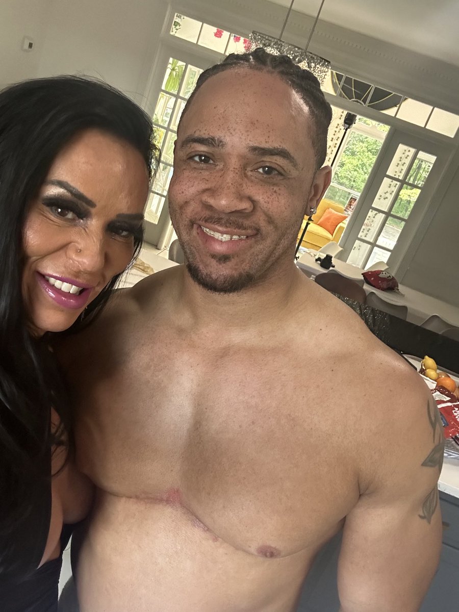 Aliyah TaylorXXX ️TAM 5/4-5 ️ORL 6-7 on Twitter: "Look at this beefcake I got to shoot with in ...