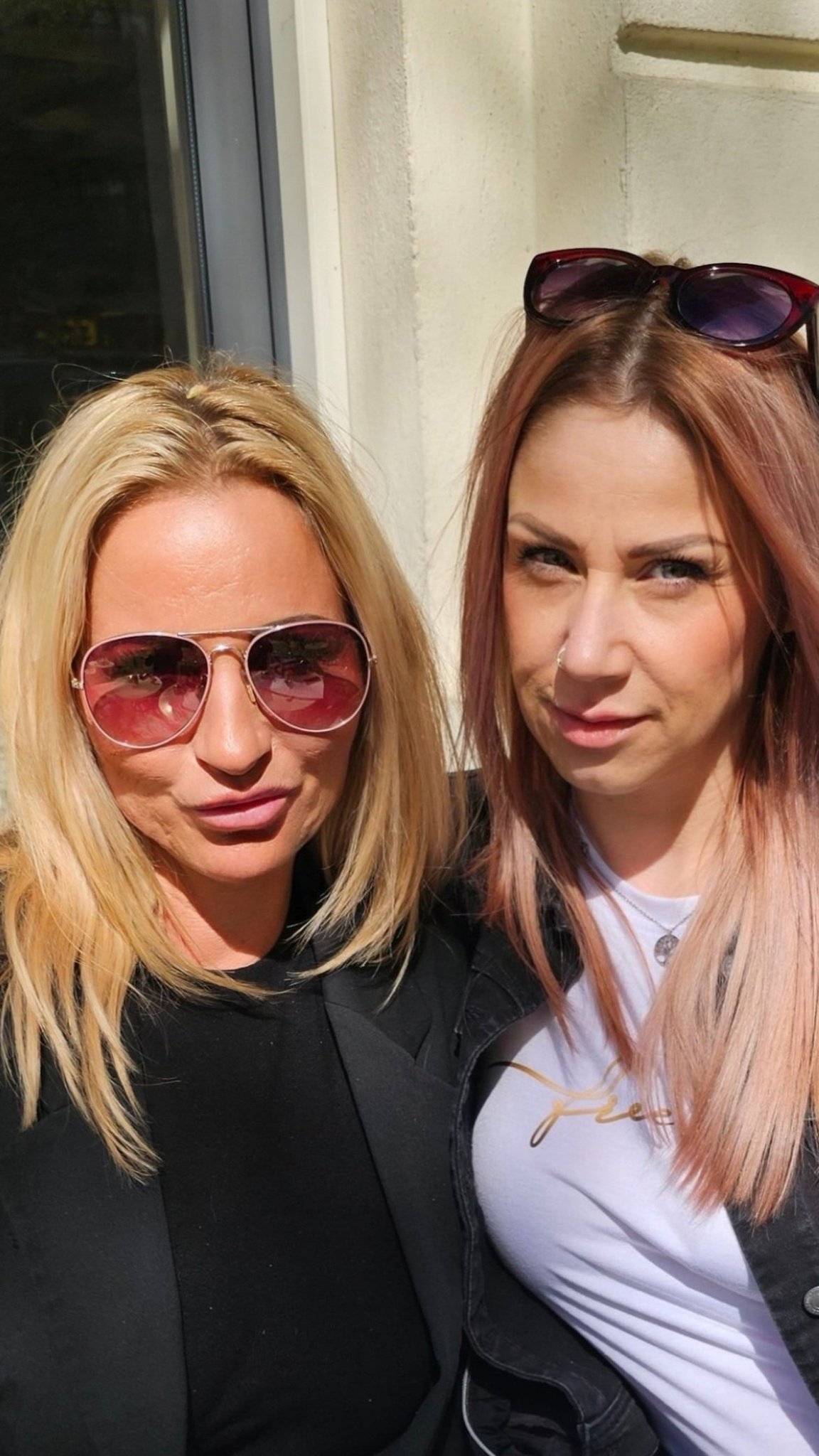 TW Pornstars - Candy Samira. Twitter. Guten Morgen aus Berlin😘, gerade schön mit Freundin ...