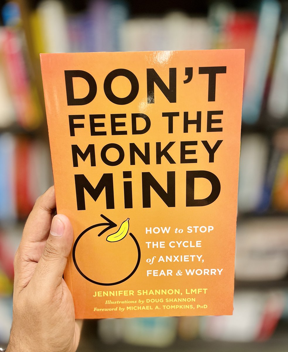 8 books that will help overcoming your Anxiety 🧵 1) Unwinding Anxiety ...