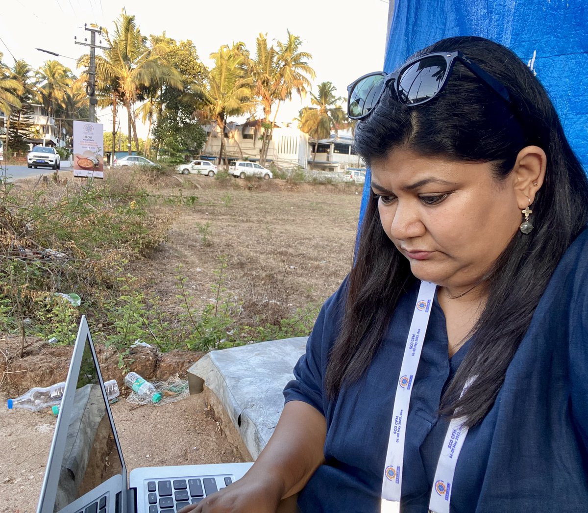 Nayanima Basu on Twitter: "Ground reporting from Goa — Quite literally!! @SiddiquiMaha"