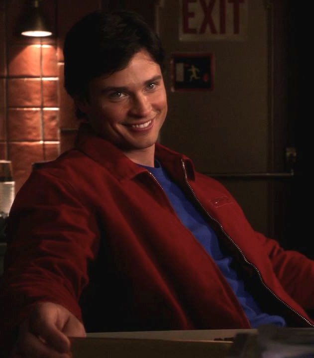 Smallville Clark Kent Smile