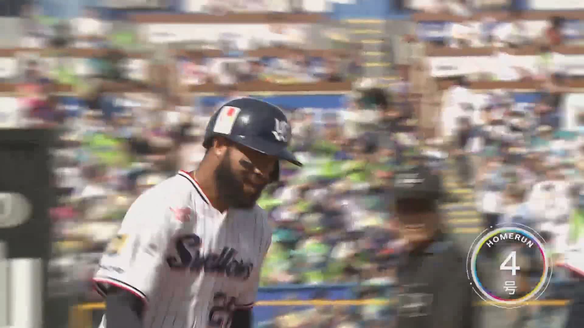 NHKベースボール on Twitter: "2回ウラ スワローズ #サンタナ 先制ソロホームラン！ ベイスターズ 先発は #今永昇太 プロ野球⚾️ ヤクルト×DeNA BS1で放送中 ...