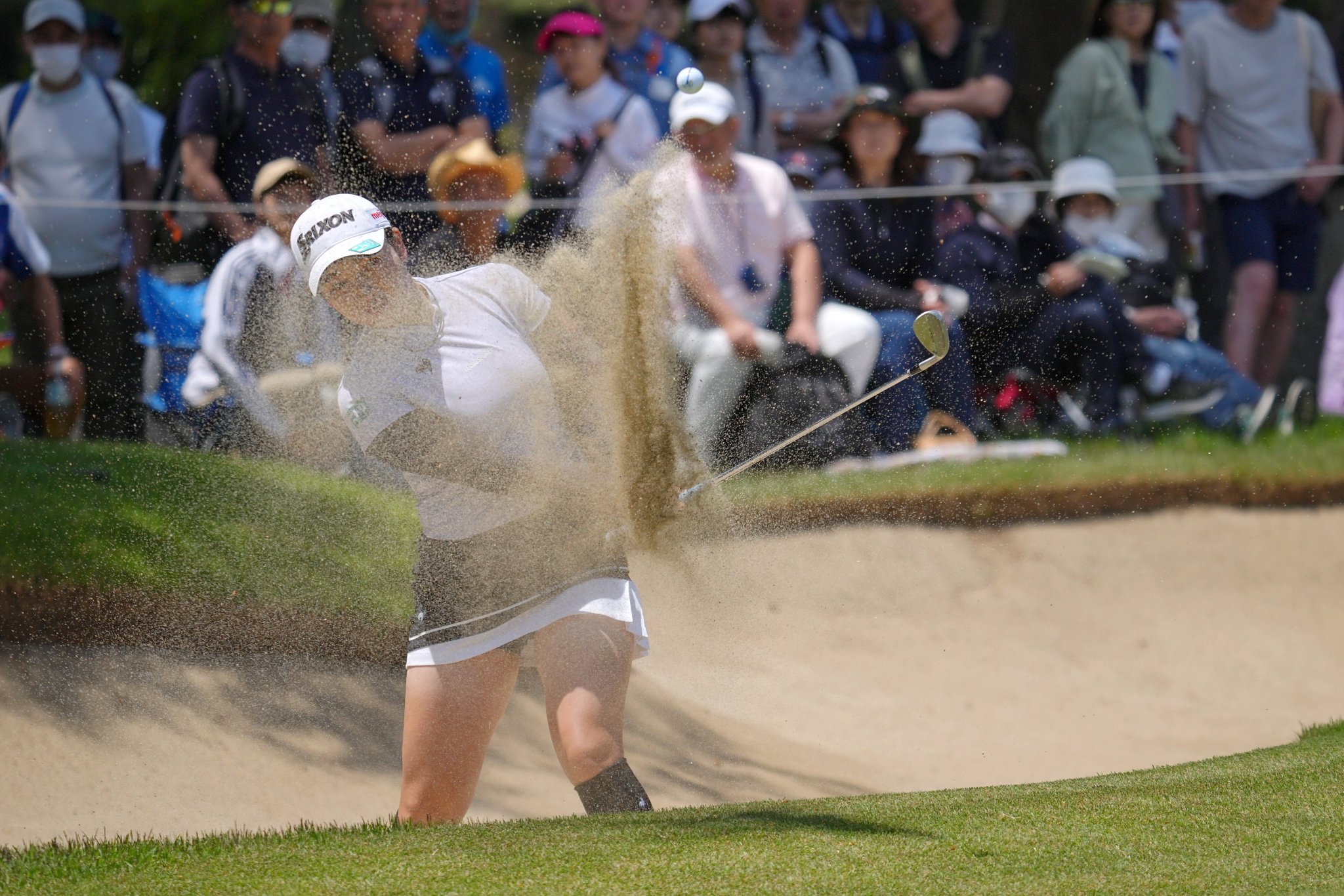 日本女子プロゴルフ協会(JLPGA) on Twitter: "#ワールドレディスサロンパスカップ 🏆｜#Round2 バンカーから見事なチップインバーディーでこの笑顔📸 #小祝さくら ...