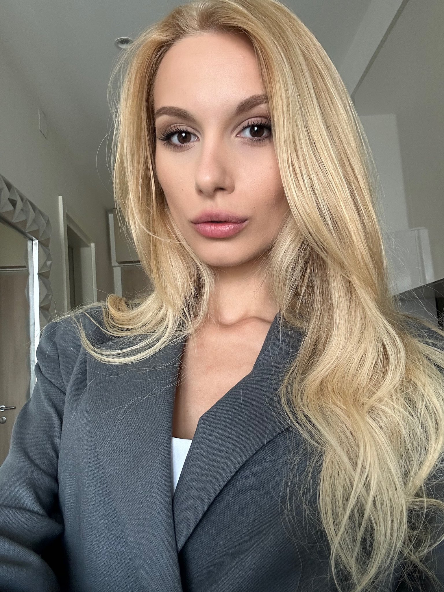 Tw Pornstars Carlacutensfw Twitter Hello Guys Im A Business Lady Today๐
what Are Your