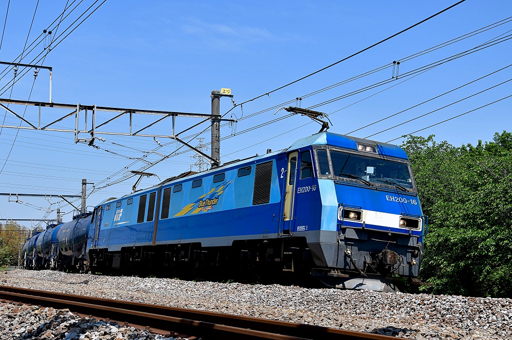 休日の鉄 on Twitter: "2023.5.5 8764レ EH200-16 + タキ5B"