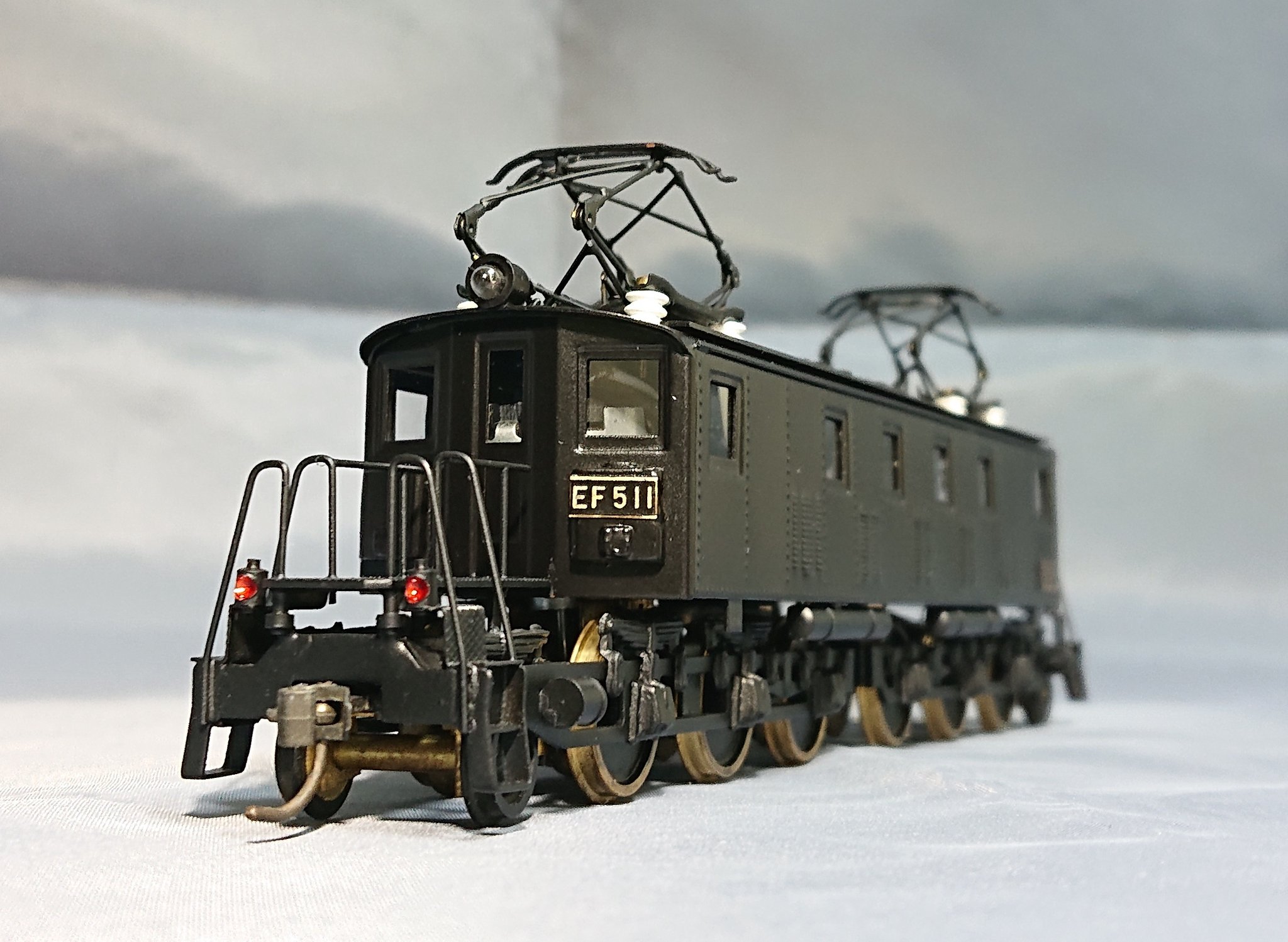 副セ長 on Twitter: "歌川模型のEF51、ムギ球も復旧させてようやく完成しました。 The ヴィンテージモデル！という感じでよきかな https://t.co/s7pWS8MGFI ...