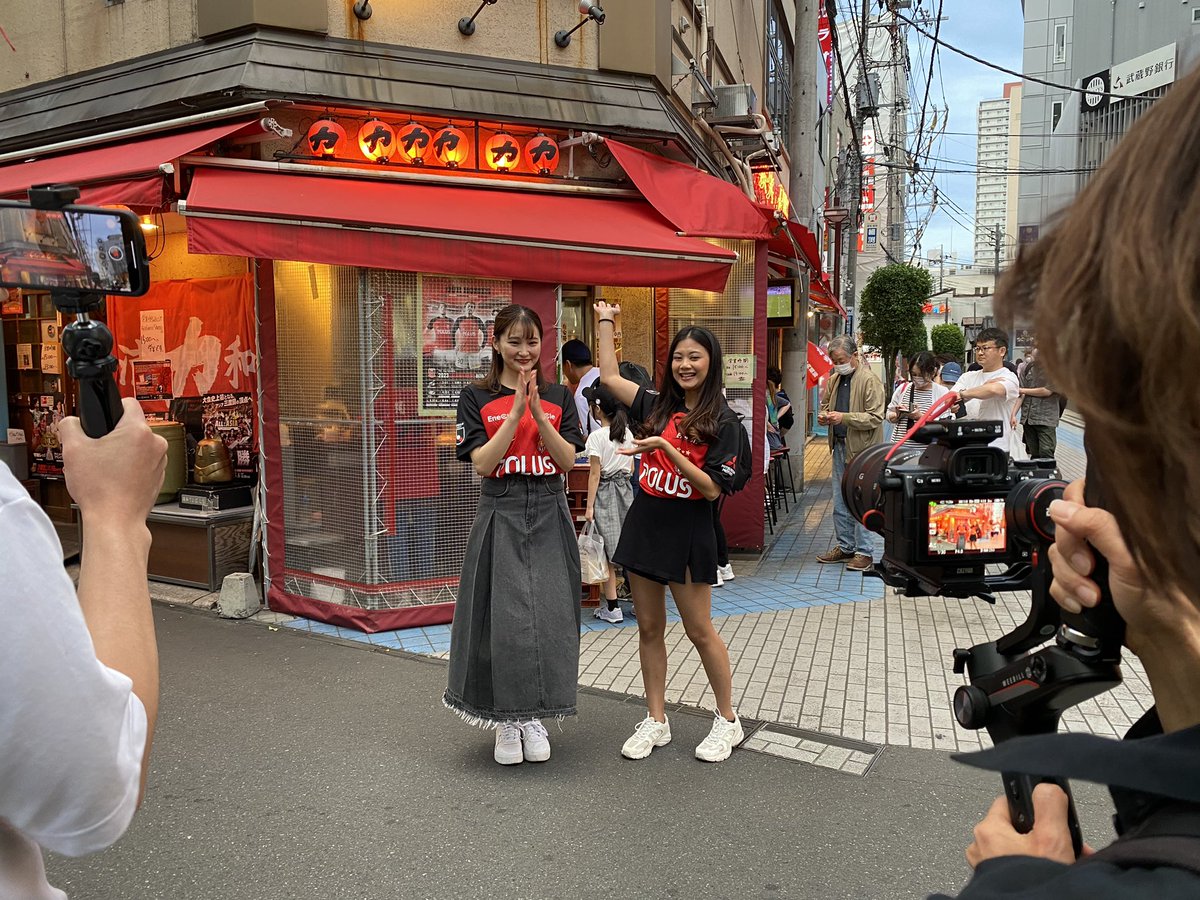ただの赤字の女子ちゃんねる(レッズ応援) On Twitter 浦和紹介の最後は力にて。インドネシアtv局からきていただいたノエラさん(スポーツキャスター)も、レッズを応援してくれています