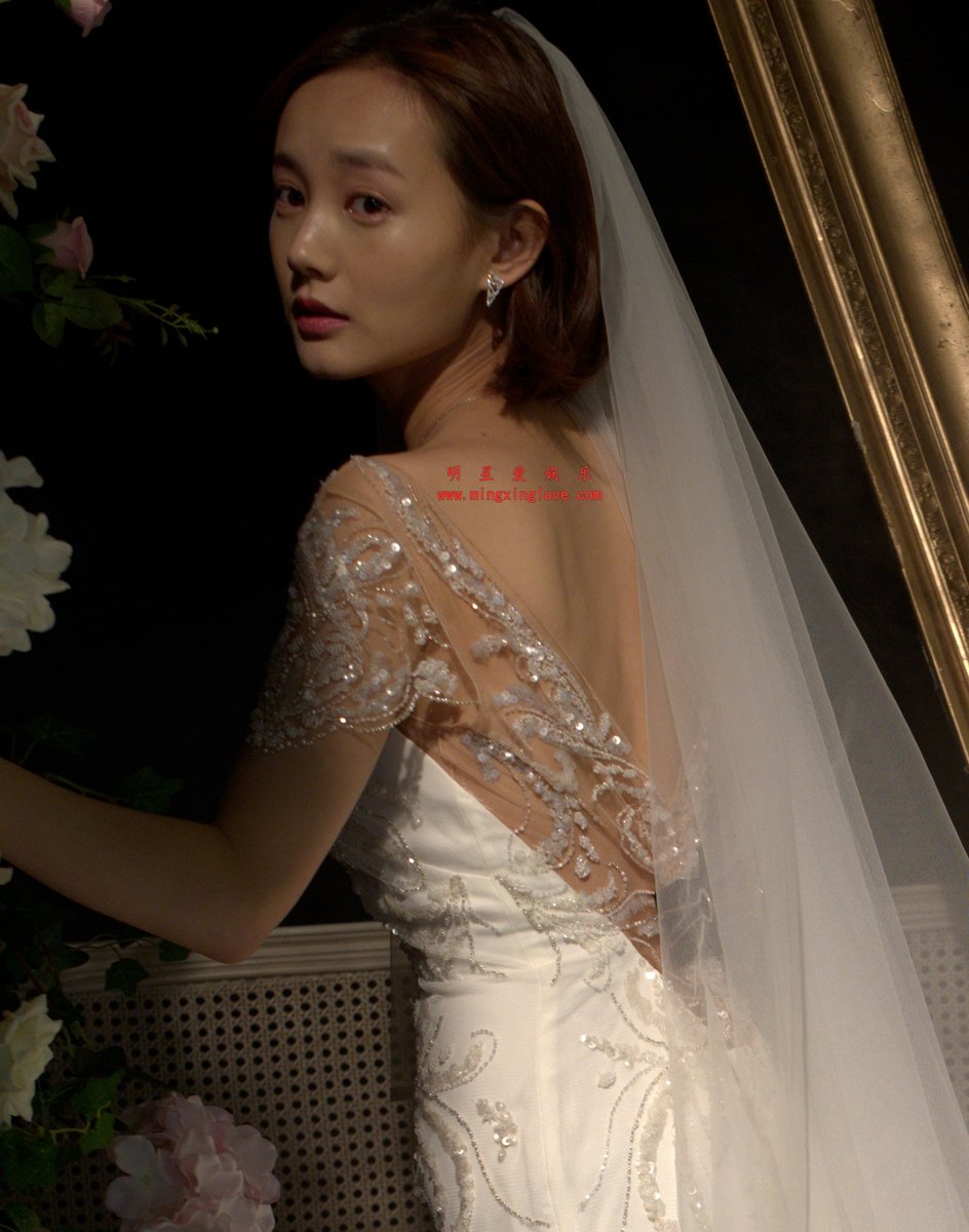 mingxinglove on Twitter: "#李一桐 拍摄某写真照片，大尺度露背、光脚等造型，单张40M左右，高清4K分辨率原图无修 #生图 下载 #明星生图 https ...