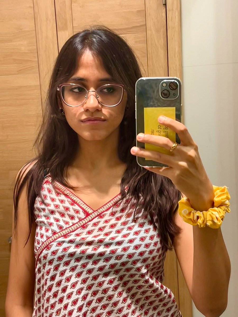 Ria Chopra 🐍 on Twitter: "new hair, same spicy delusional bad bitch"