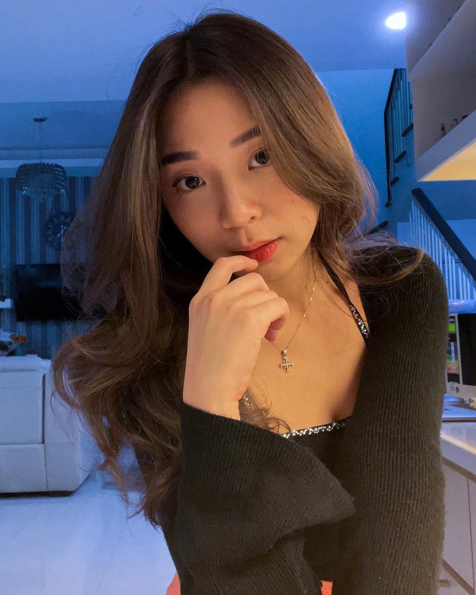 bahanbuatmalam on Twitter: "suka ngulumin kontol kamu 💦💦💦💦"