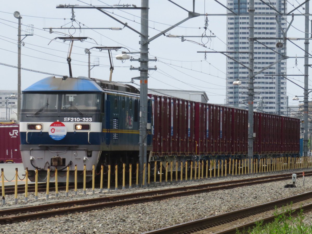 えぬやま on Twitter: "5/6 JR貨物EF210形EF210-323+EF66形EF66 27·EF65形EF65 2127+ヨ8000形4B 今日は··· ｢吹田貨物ターミナル ...