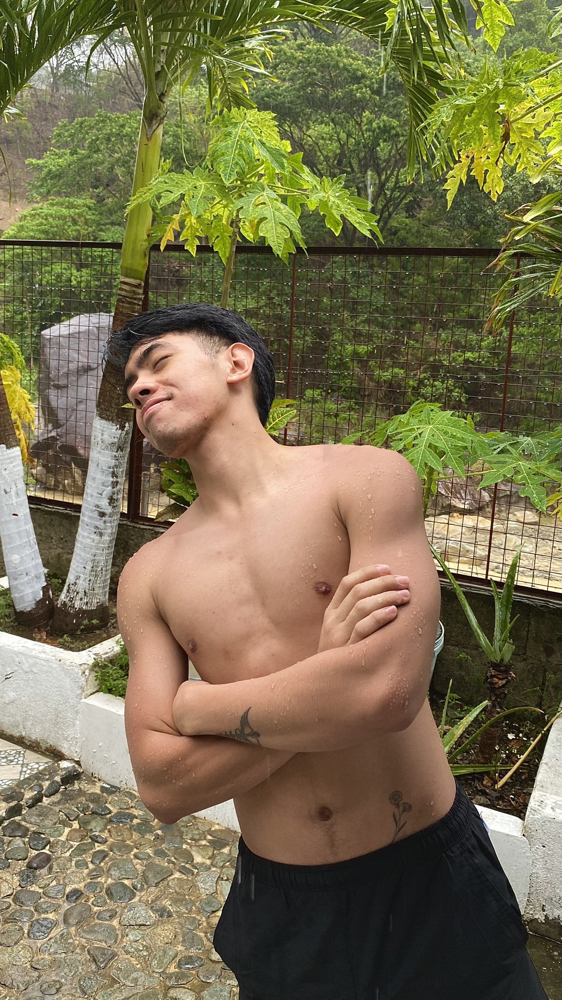 🩹 CUBE, RMT, ⚕️ on Twitter: "kala ko summer na? 🌦️ https://t.co/okw9rXqbSo" / Twitter