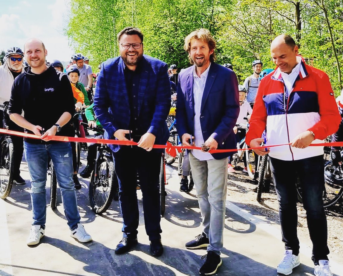 Lars Kluge (@klugelars) / Twitter